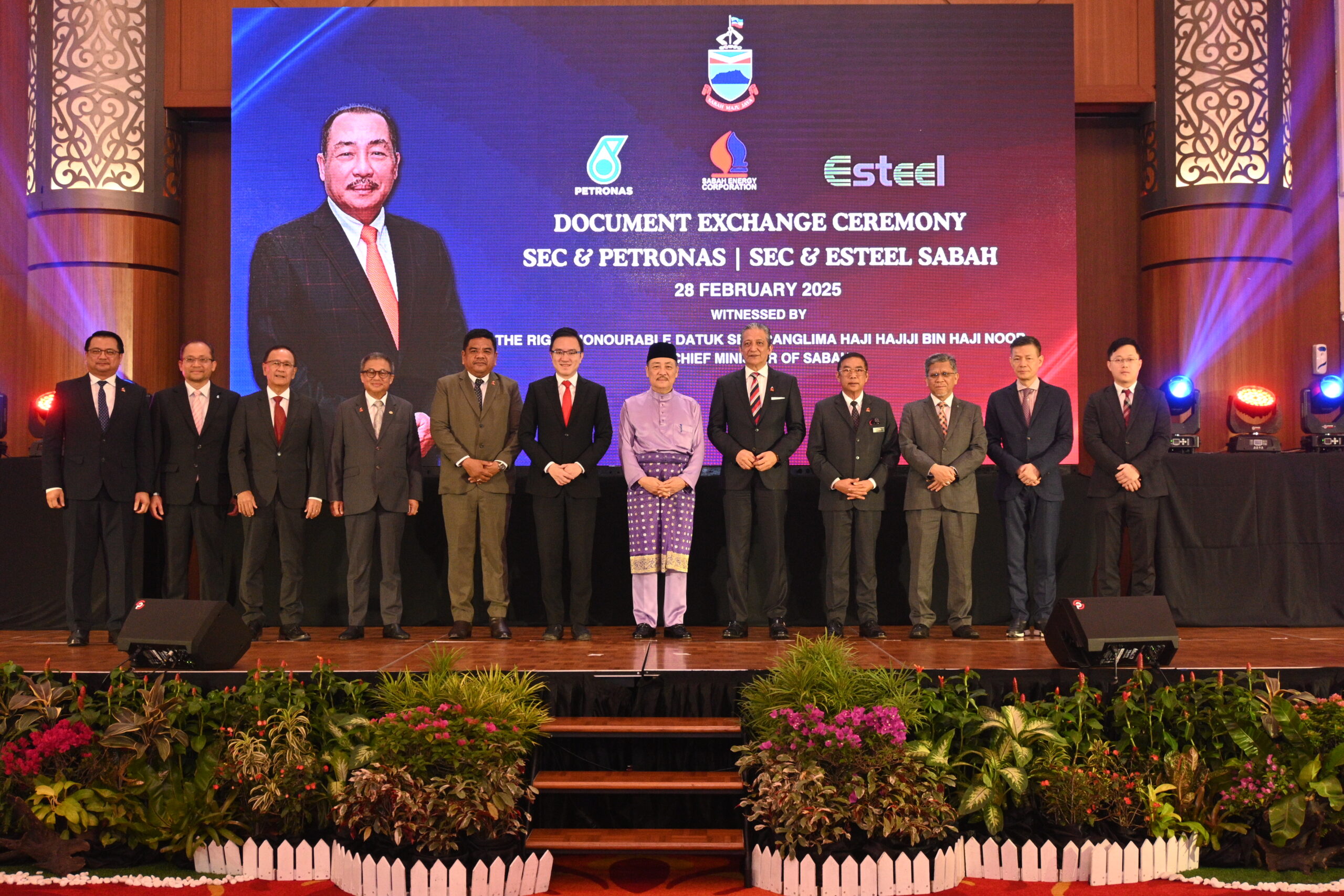 Documents Exchange Ceremony: SEC & PETRONAS | SEC & ESTEEL SABAH ...